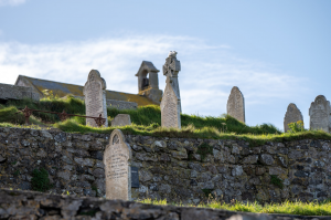 Memorial Inscription Ideas: How to Choose the Perfect Epitaph